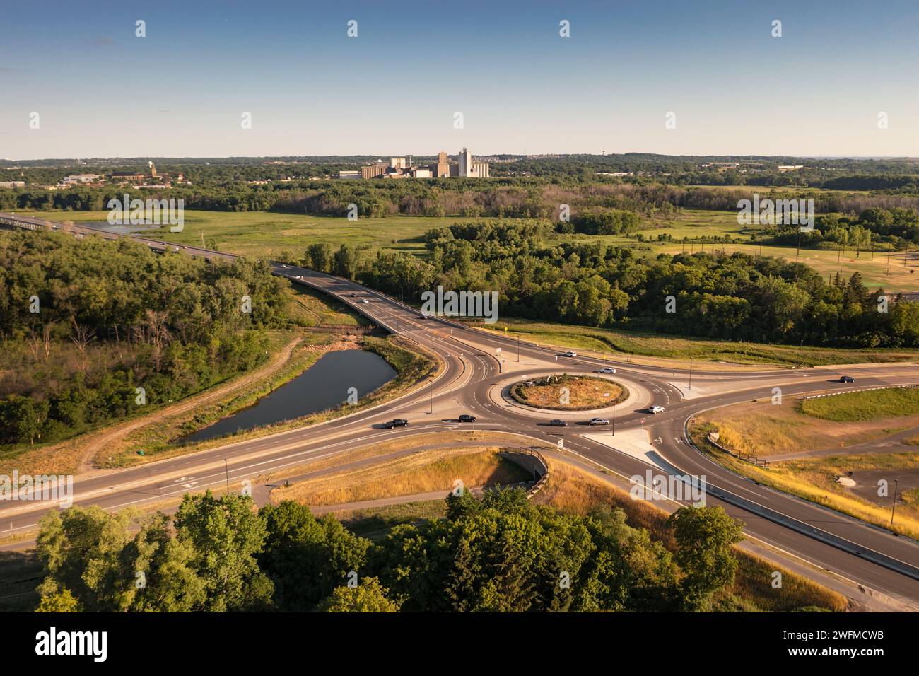 Rotary intersection hi-res stock photography and images - Alamy