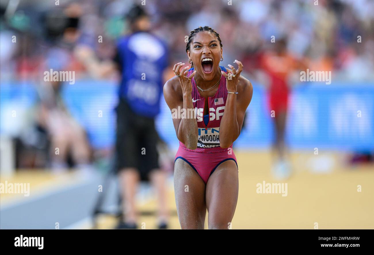 Tara Davis celebrating his medal with the flag in the Budapest 2023 ...