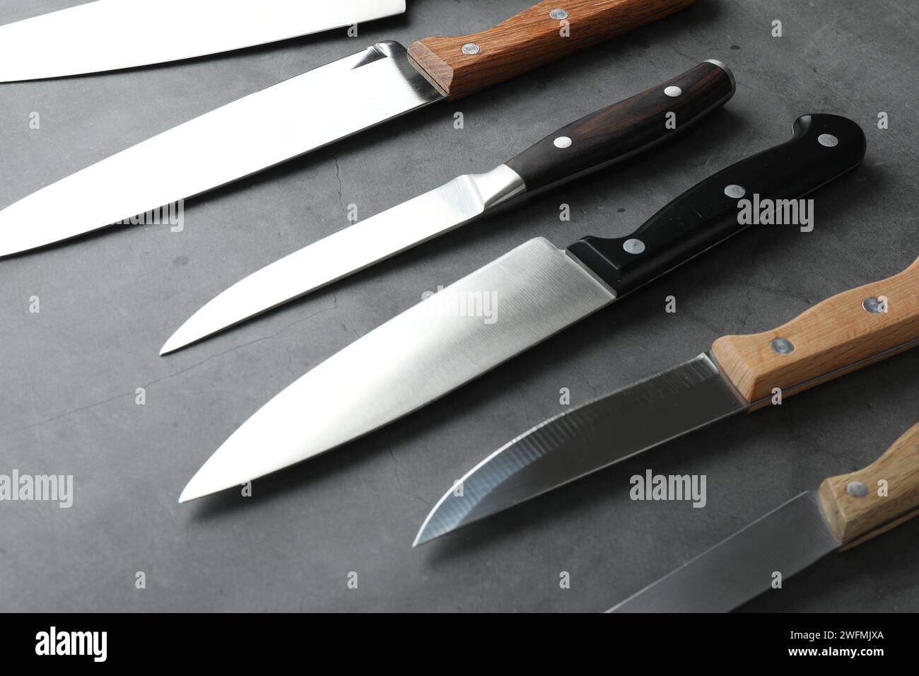 Different knives hi-res stock photography and images - Alamy