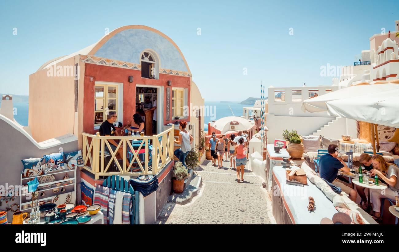 Oia santorini street hi-res stock photography and images - Alamy