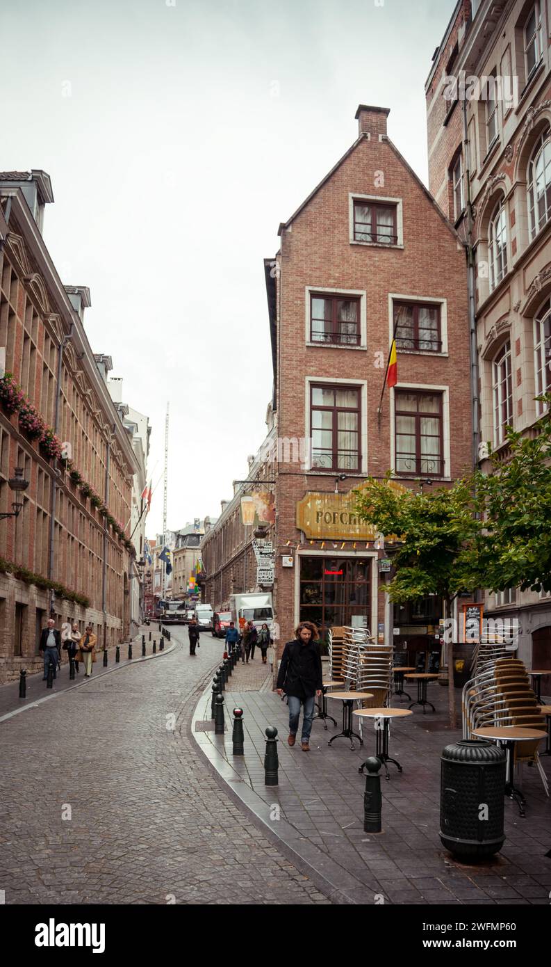 Pedestrian street in brussels hi-res stock photography and images - Alamy