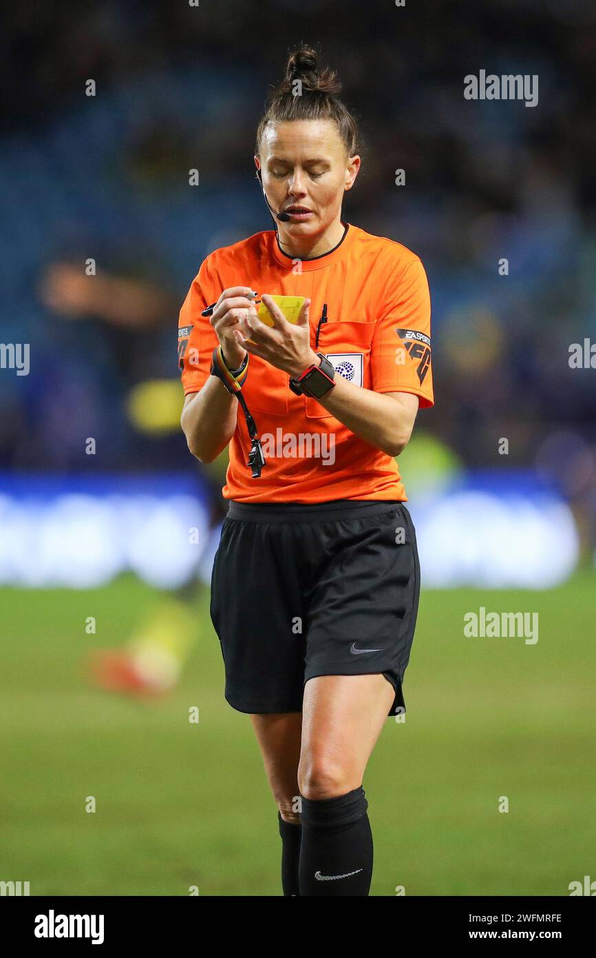 Sheffield, UK. 31st Jan, 2024. Rebecca Welch referee yellow card during ...