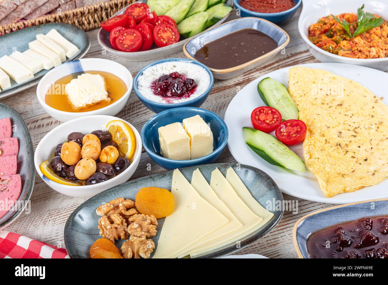 Breakfast table. Traditional Turkish Breakfast Table (Serpme Kahvaltı ...