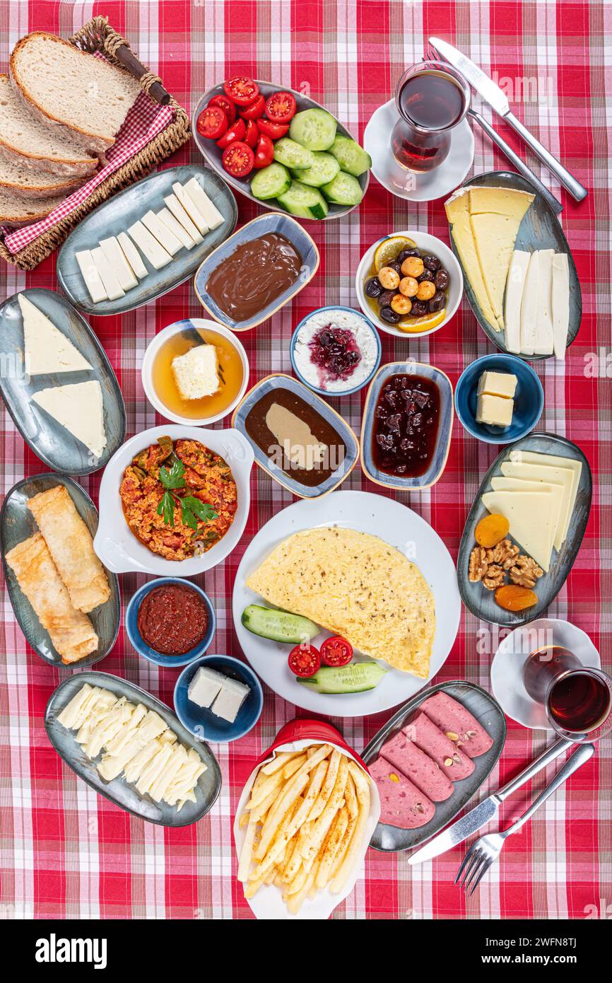 Breakfast table. Traditional Turkish Breakfast Table (Serpme Kahvaltı ...