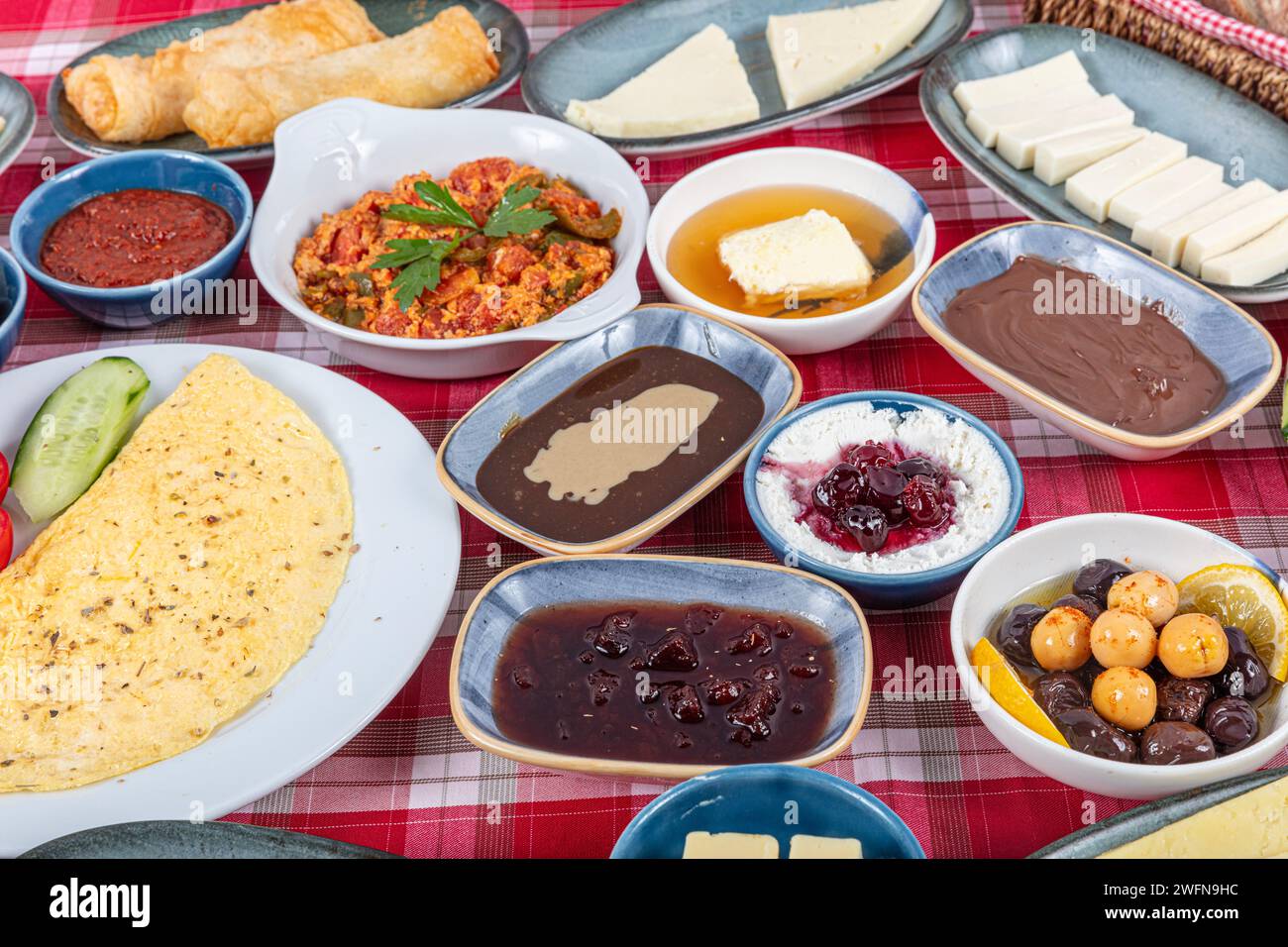 Breakfast table. Traditional Turkish Breakfast Table (Serpme Kahvaltı ...