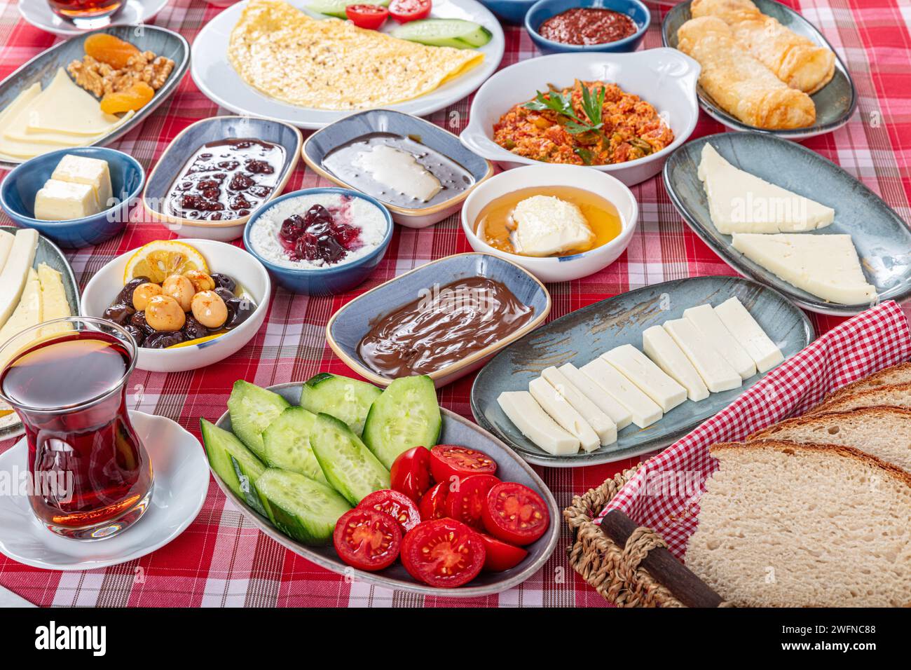Breakfast table. Traditional Turkish Breakfast Table (Serpme Kahvaltı ...