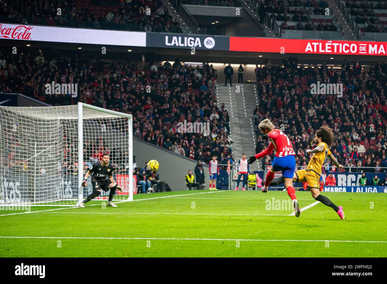 Madrid, Spain. 31st Jan, 2024. Antoine Griezmann (C) of Atletico Madrid ...