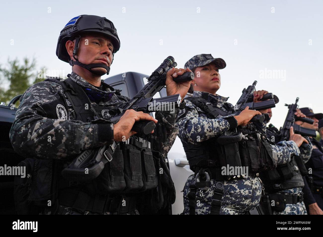 100 new vehicles hi-res stock photography and images - Alamy