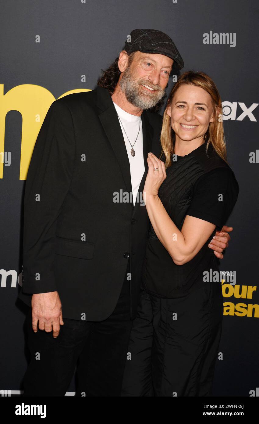 LOS ANGELES, CALIFORNIA - JANUARY 30: (L-R) Troy Kotsur and Deanne Bray ...