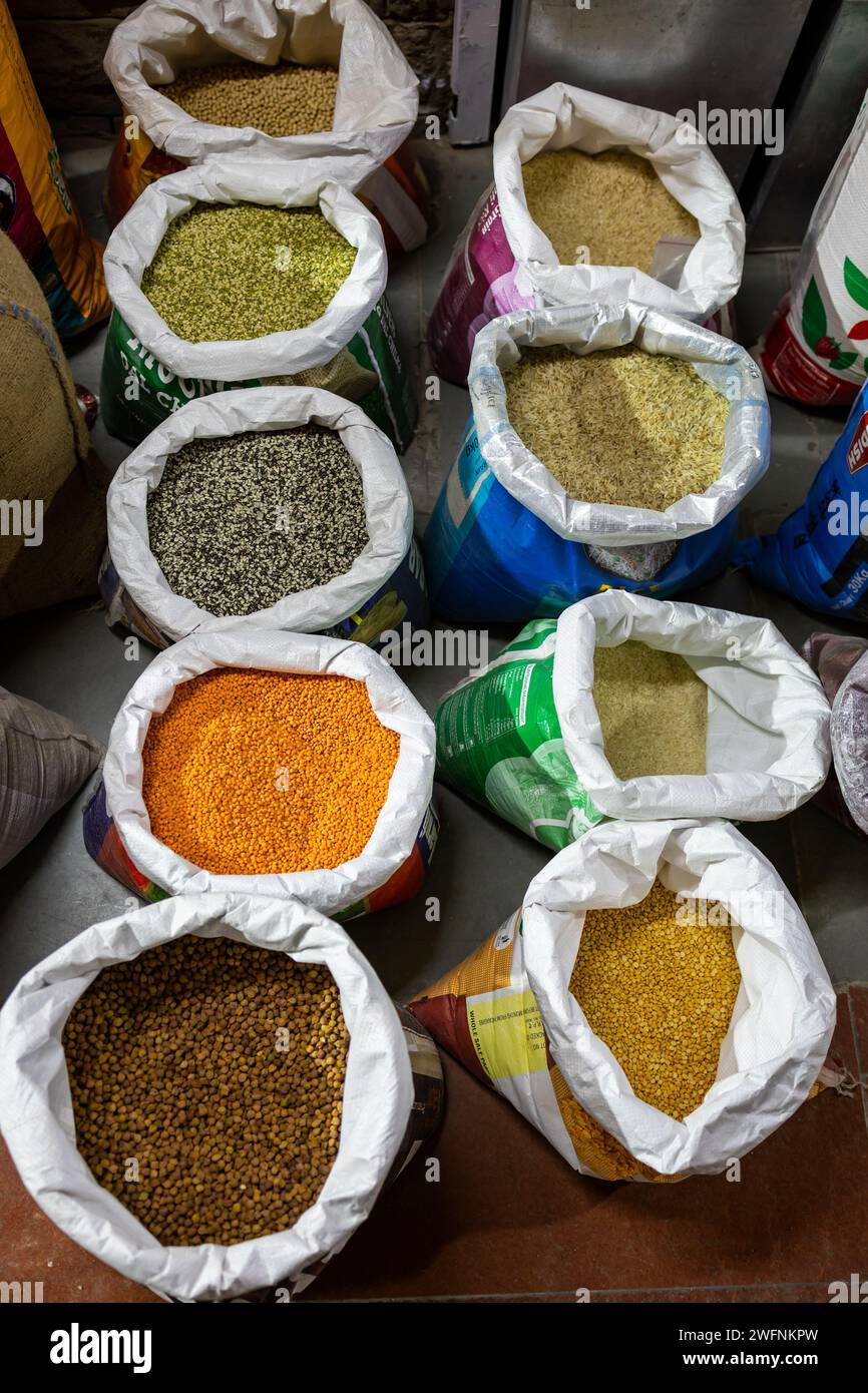Food label pulses hi-res stock photography and images - Alamy