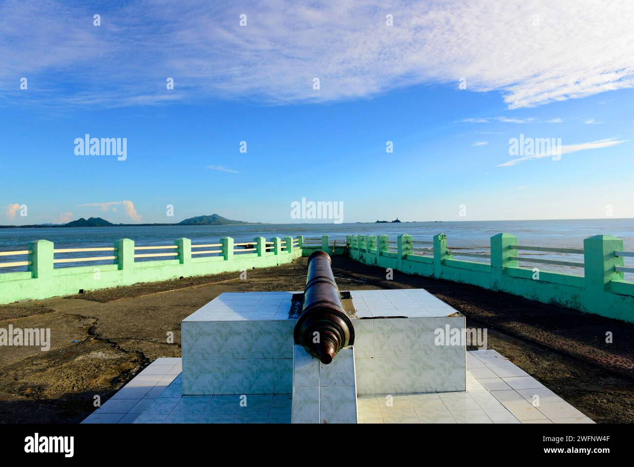 Old sittwe lighthouse hi-res stock photography and images - Alamy