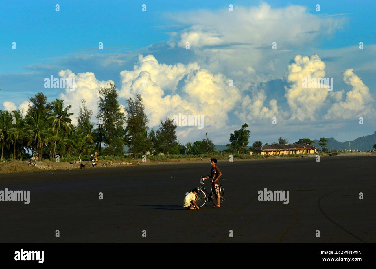 Sittwe beach hi-res stock photography and images - Alamy