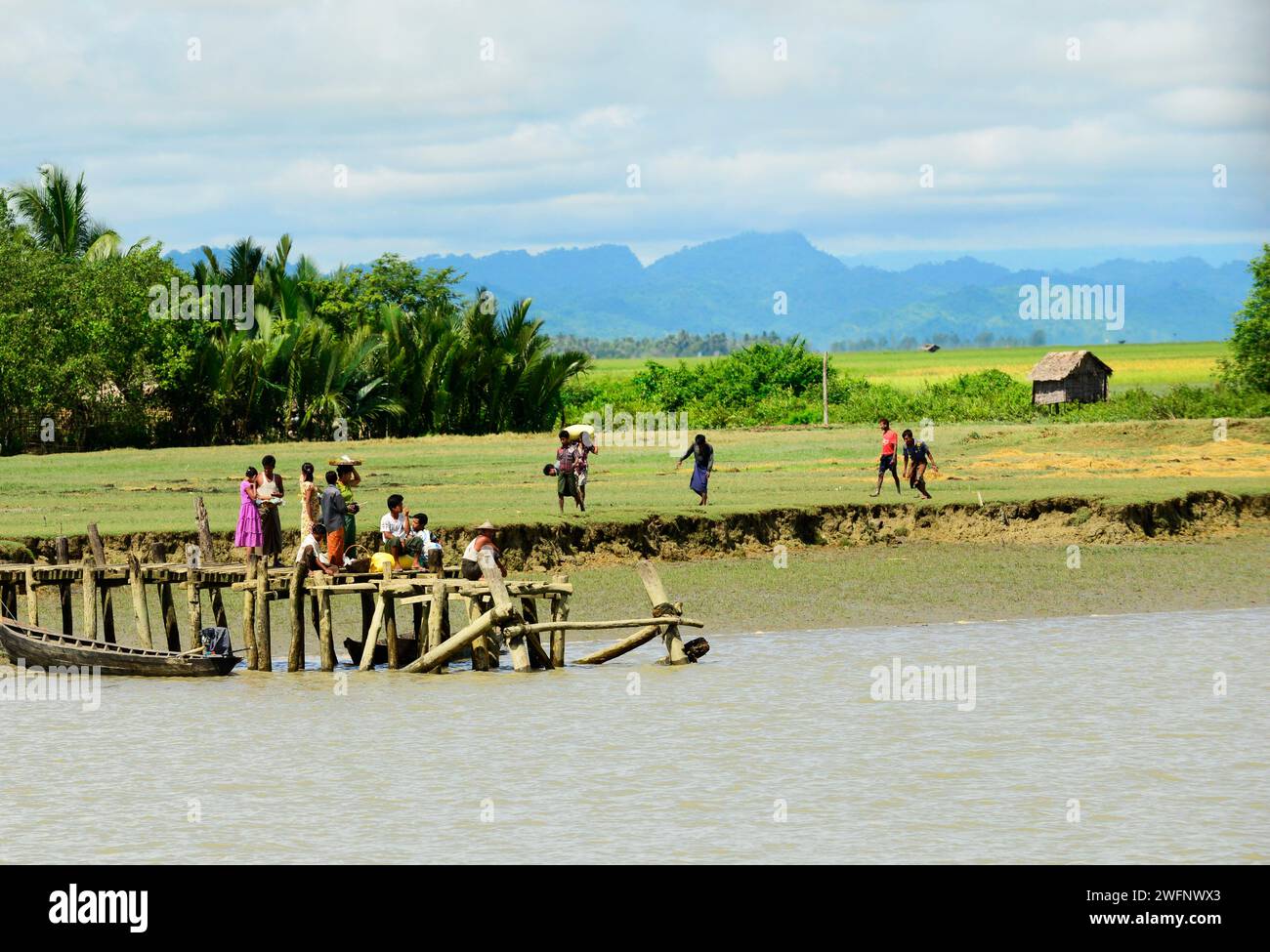 Arakanese food hi-res stock photography and images - Alamy
