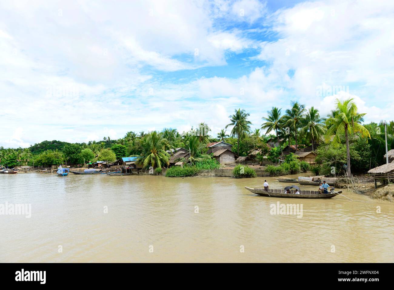 Daily life around the world hi-res stock photography and images - Alamy