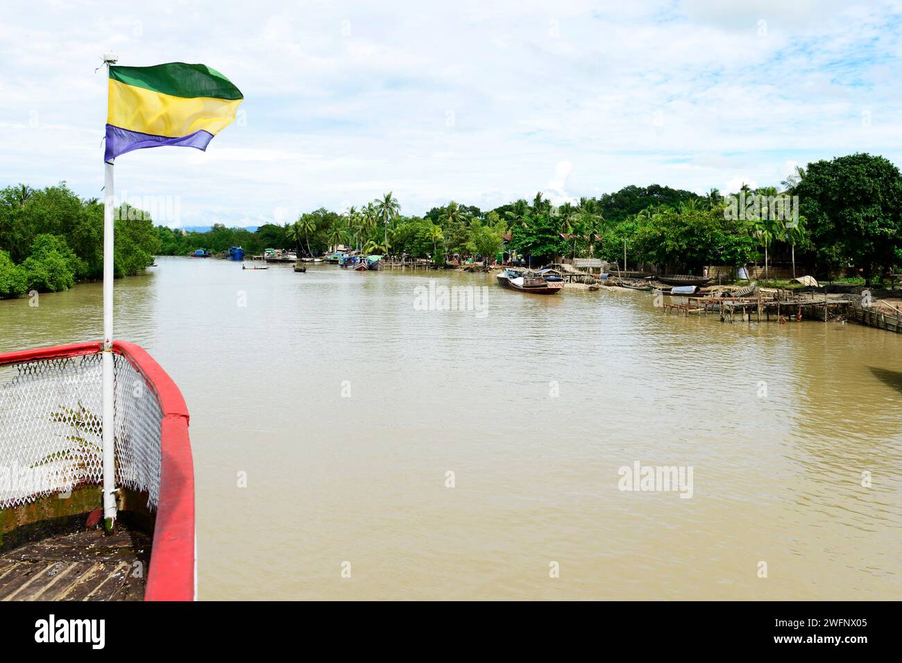 Daily life around the world hi-res stock photography and images - Alamy