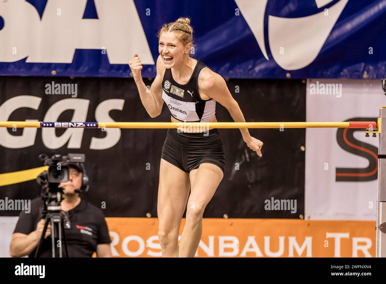 Cottbus, Germany. 31st Jan, 2024. Athletics: International jumping ...