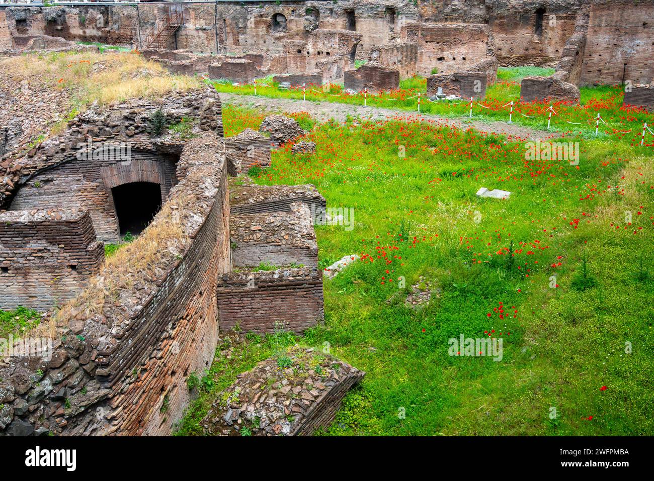 Gladiator ruins hi-res stock photography and images - Alamy