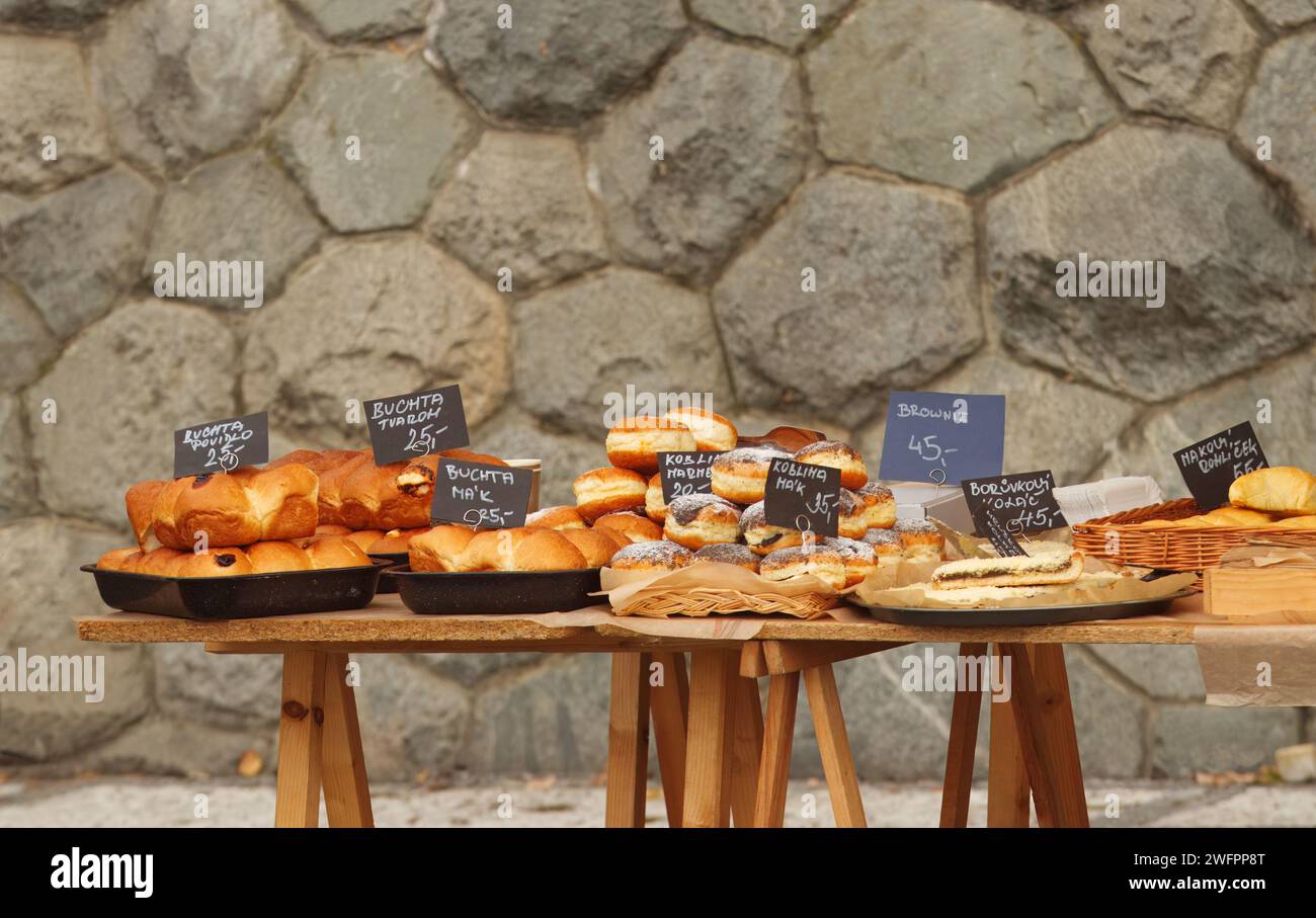 Bakery stall naplavka farmers hi-res stock photography and images - Alamy