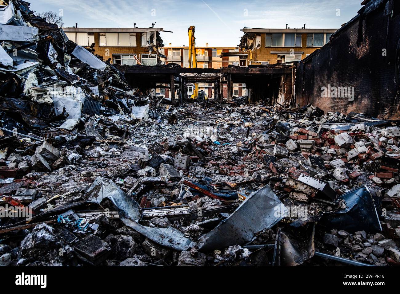 ROTTERDAM - Work is underway at the site where an explosion took place ...