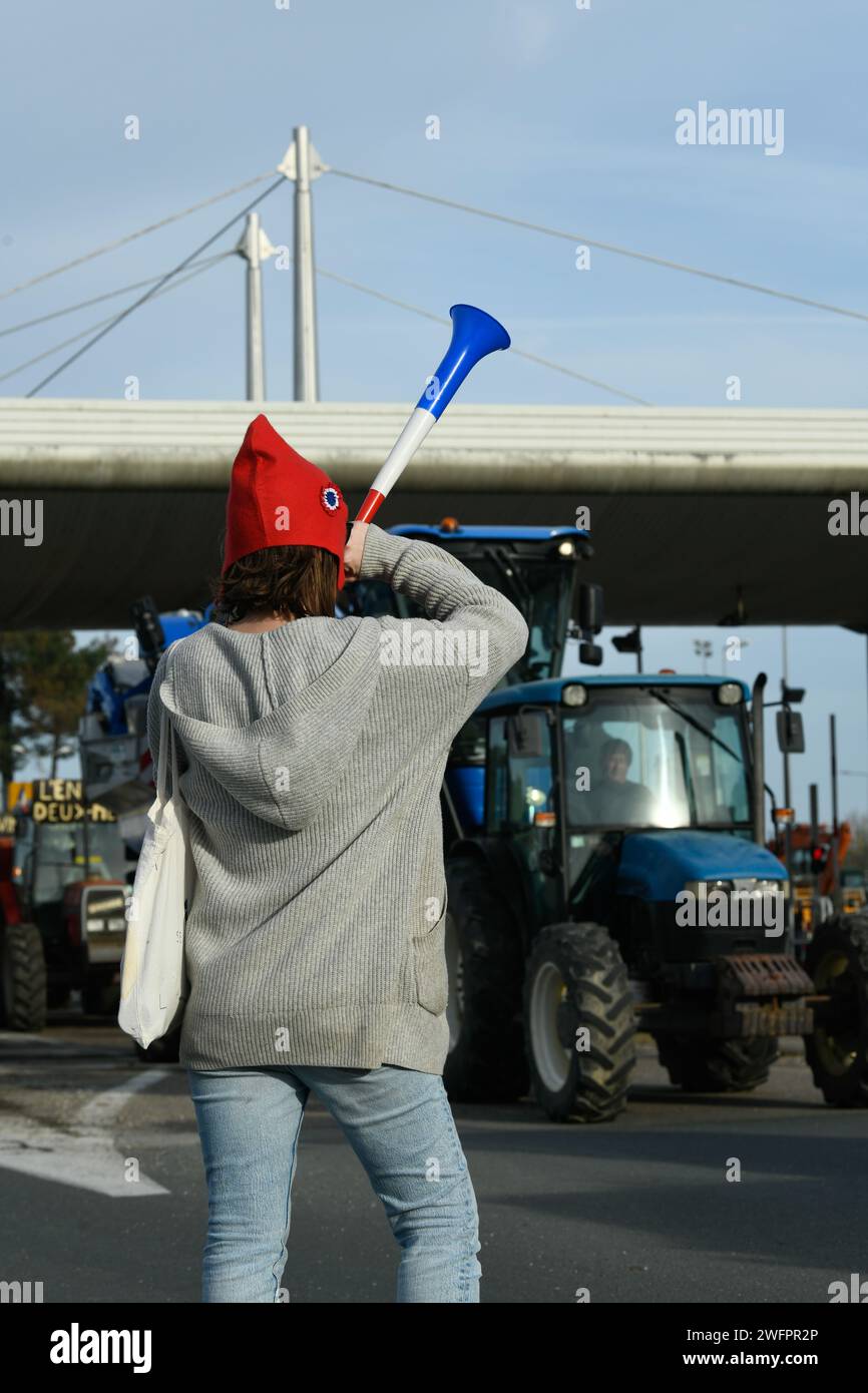 France, Bordeaux, 29 January 2024, Farmers' demonstration, blockade of ...