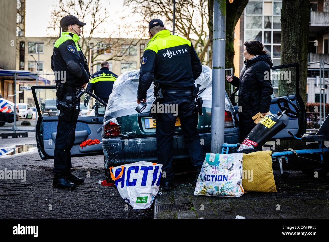 ROTTERDAM - Work is underway at the site where an explosion took place ...