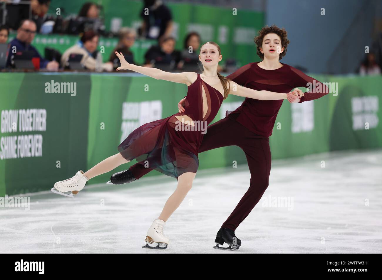 Gangneung, South Korea. 1st Feb, 2024. Olivia Ilin (L)/Dylan Cain of ...