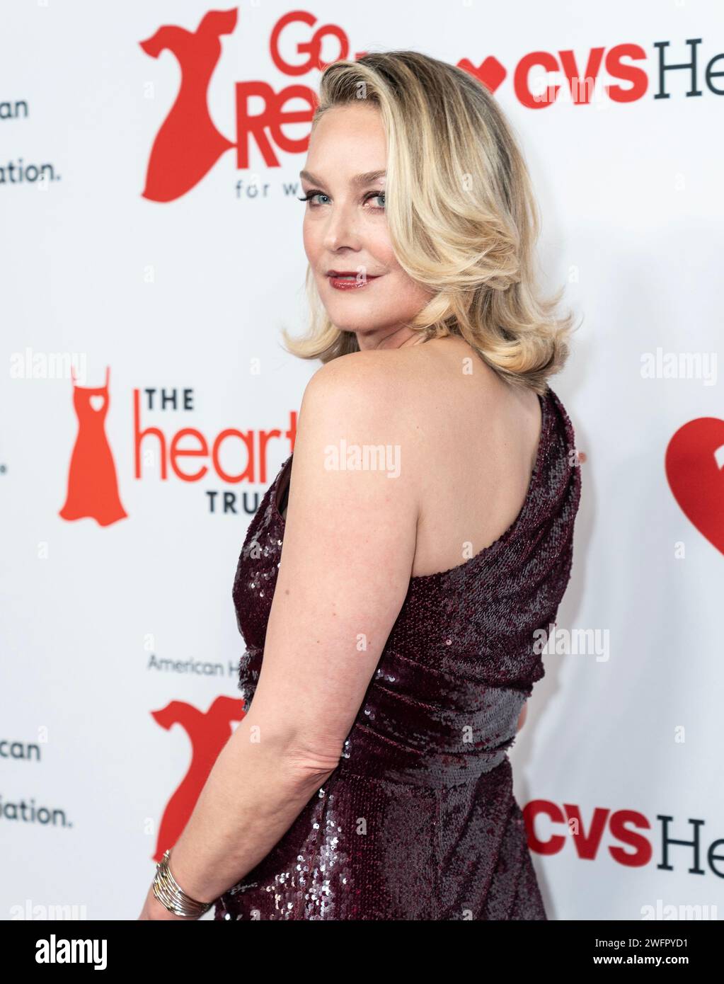 New York, USA. 31st Jan, 2024. Elizabeth Rohm wearing dress by Halston ...