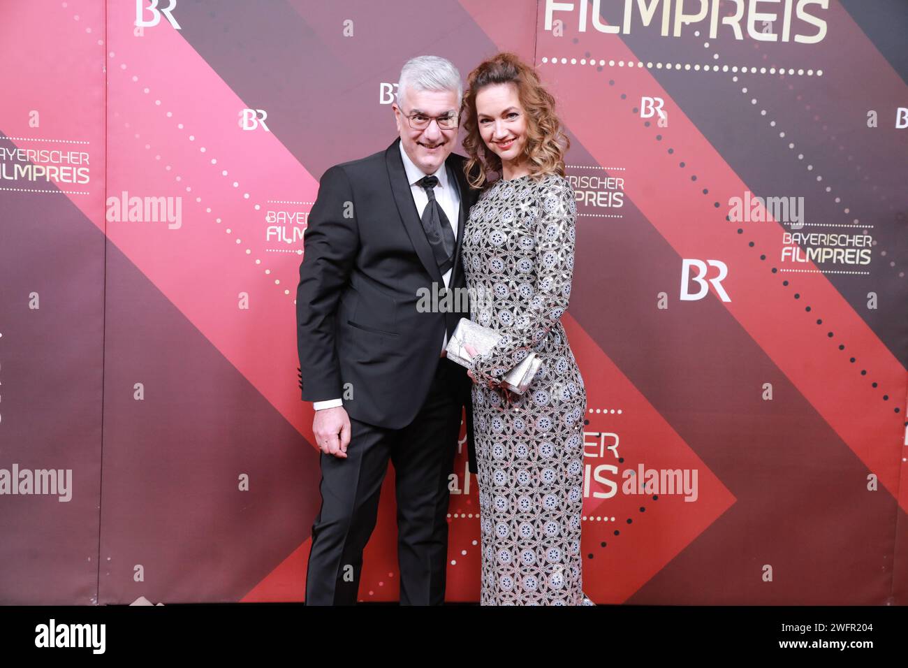 Stephen A. Sikder mit Ehefrau Kristin Naefe bei der Verleihung des 45 ...