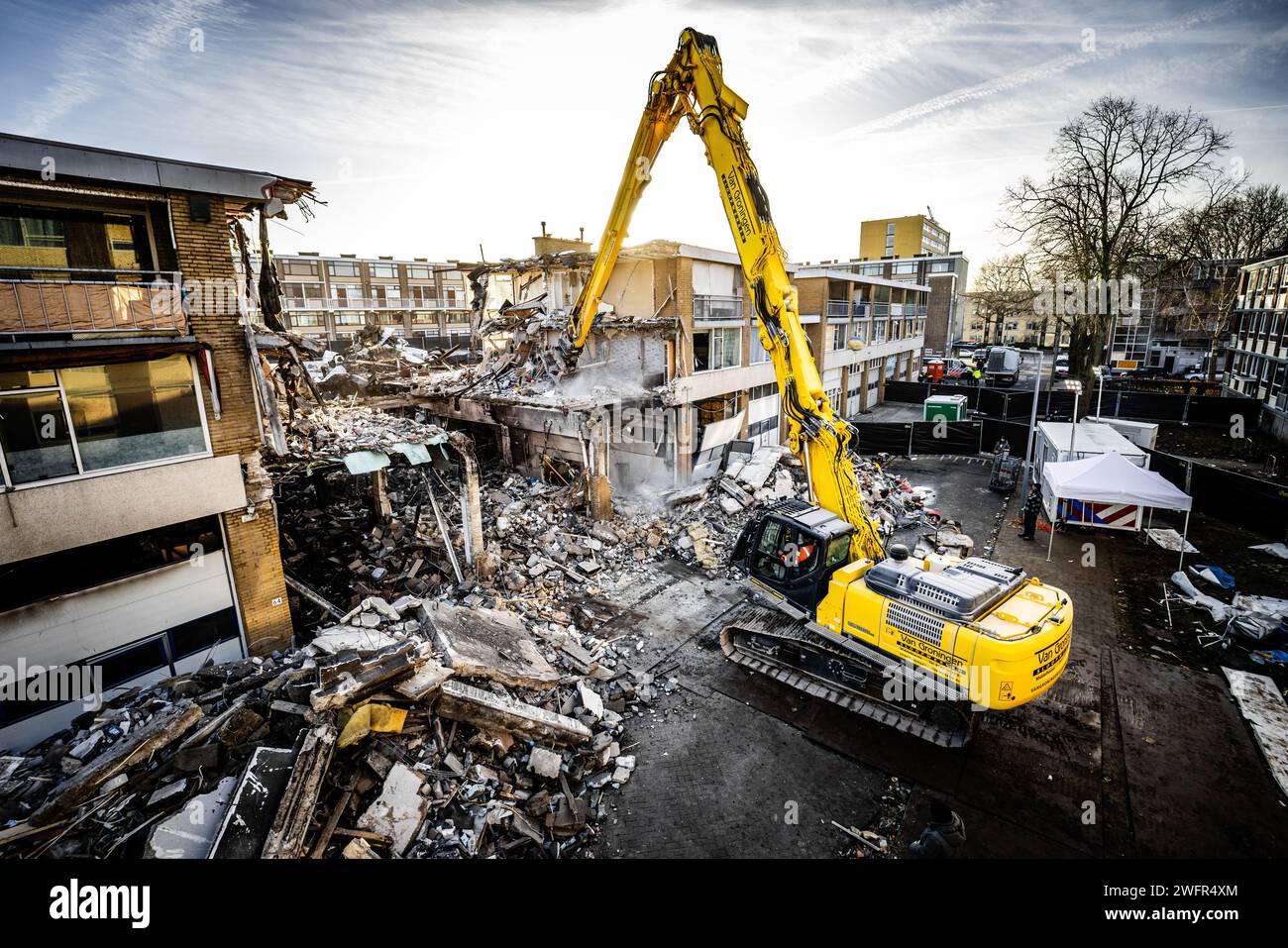 ROTTERDAM - Work seen from a higher point at the site where an ...