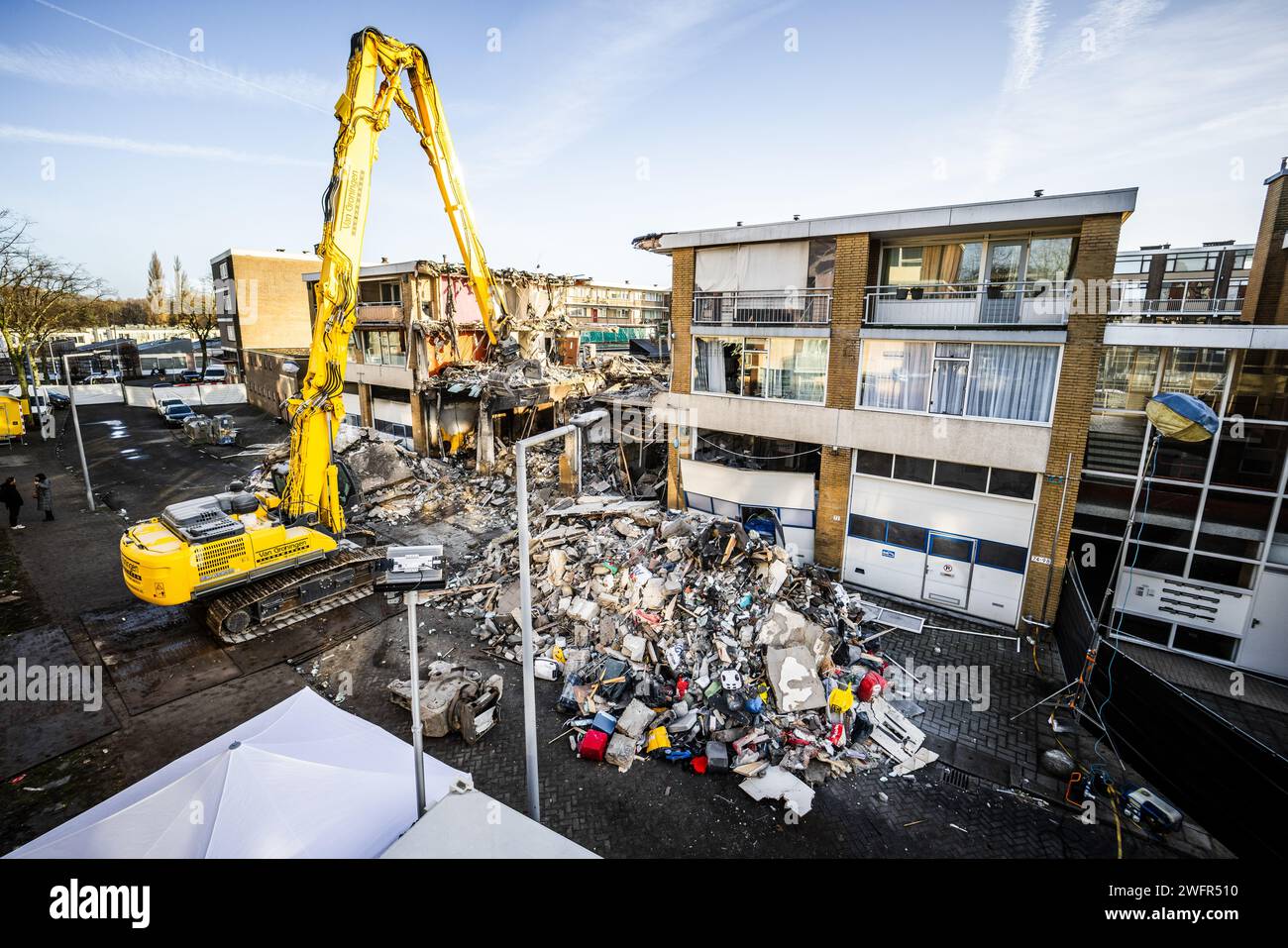 ROTTERDAM - Work seen from a higher point at the site where an ...