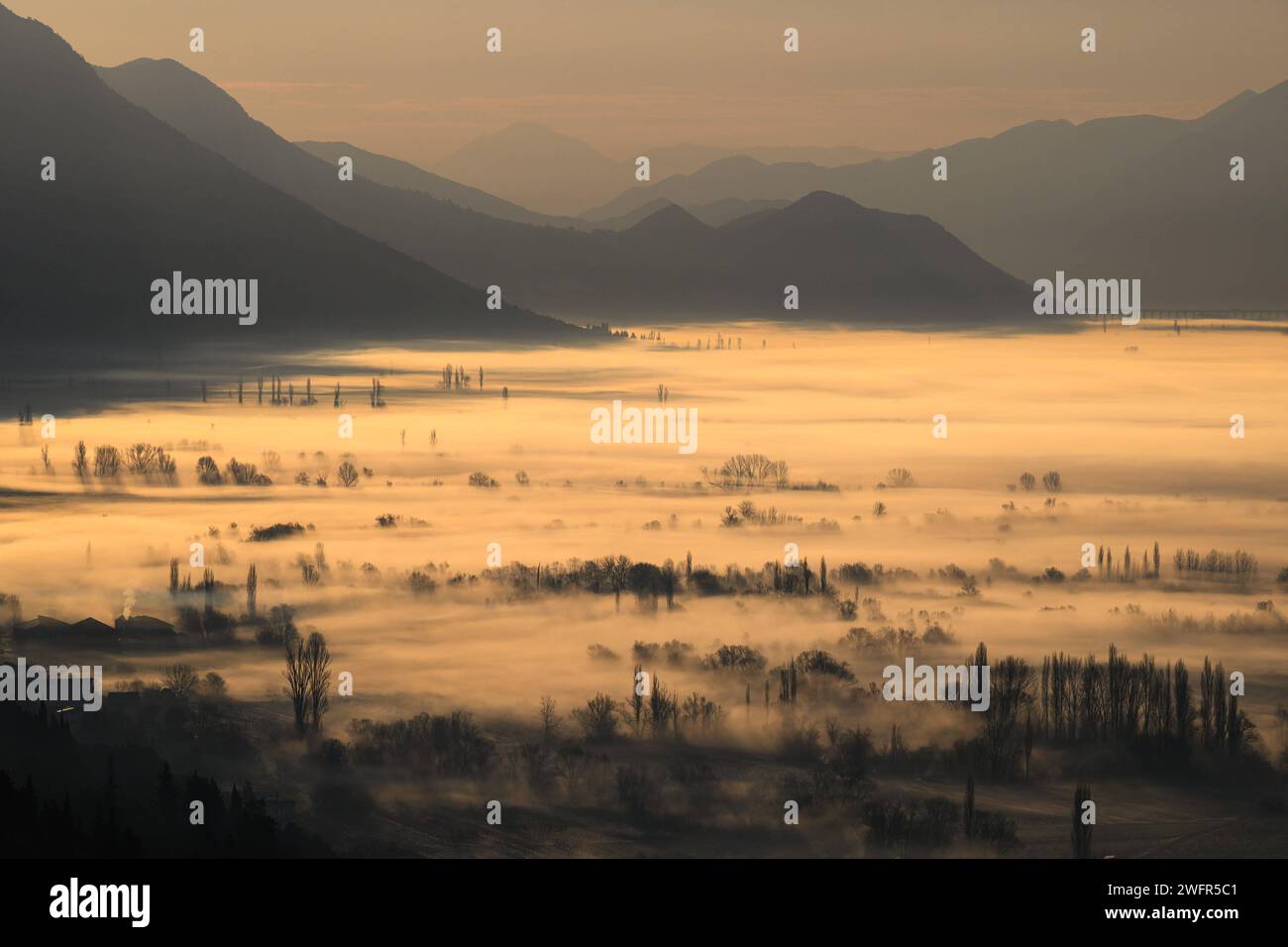 Dusina hi-res stock photography and images - Alamy