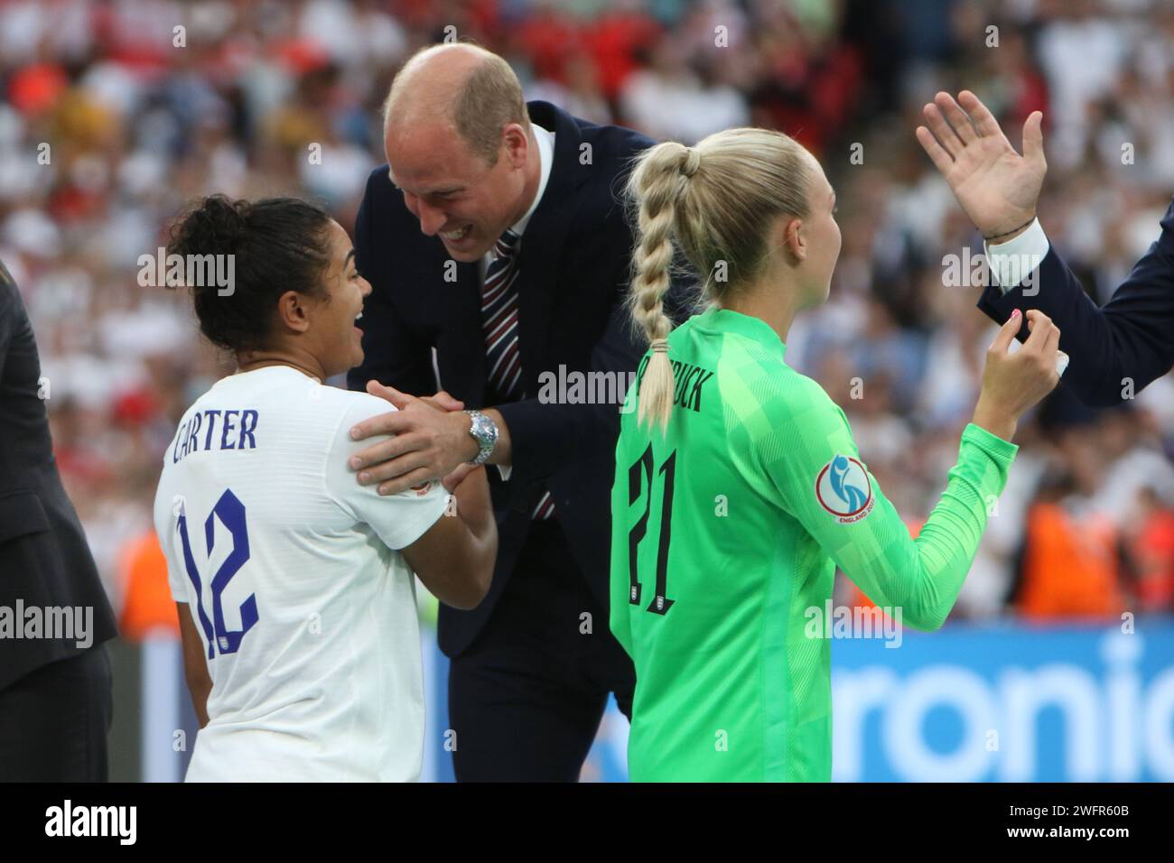 Jess Carter and HRH Prince William UEFA Women's Euro Final 2022 England ...