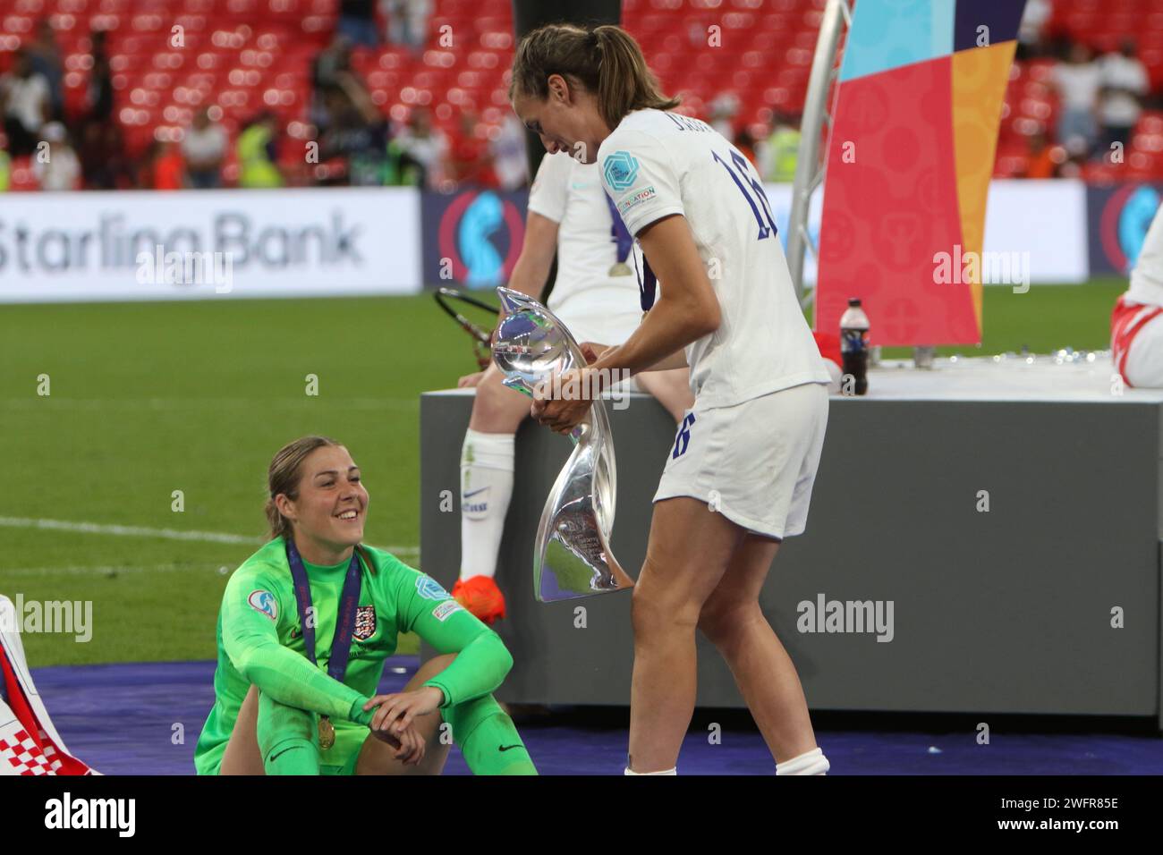 Mary Earps and Jill Scott with trophy and winners medals UEFA Women's ...