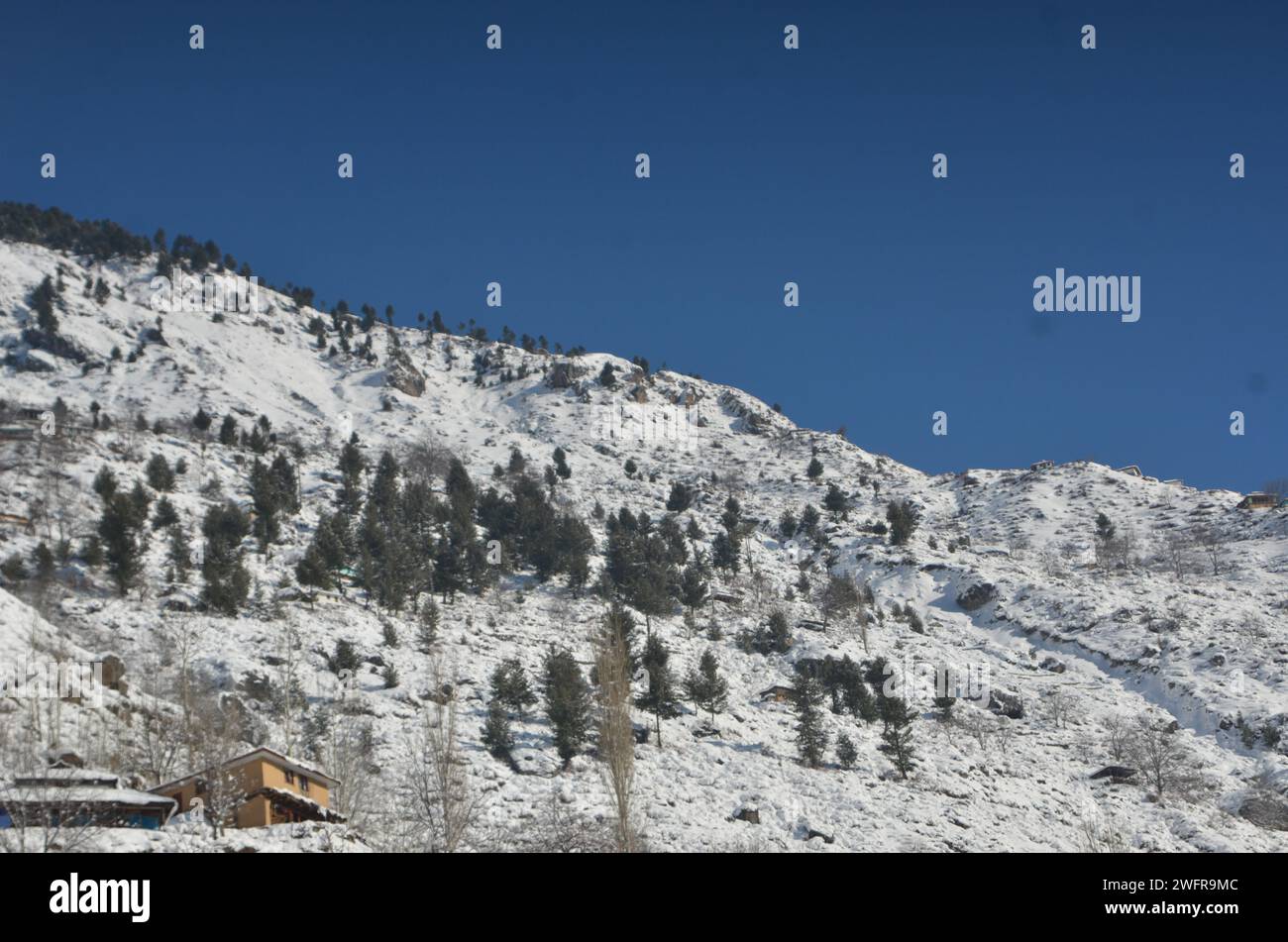 Snowfalls gallery hi-res stock photography and images - Alamy