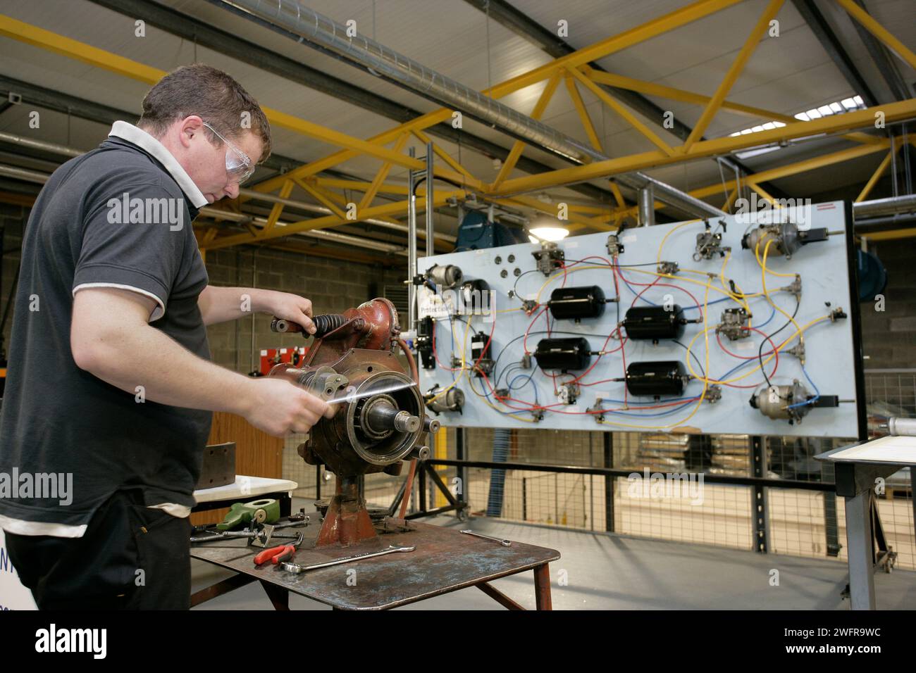 Plant fitter hi-res stock photography and images - Alamy