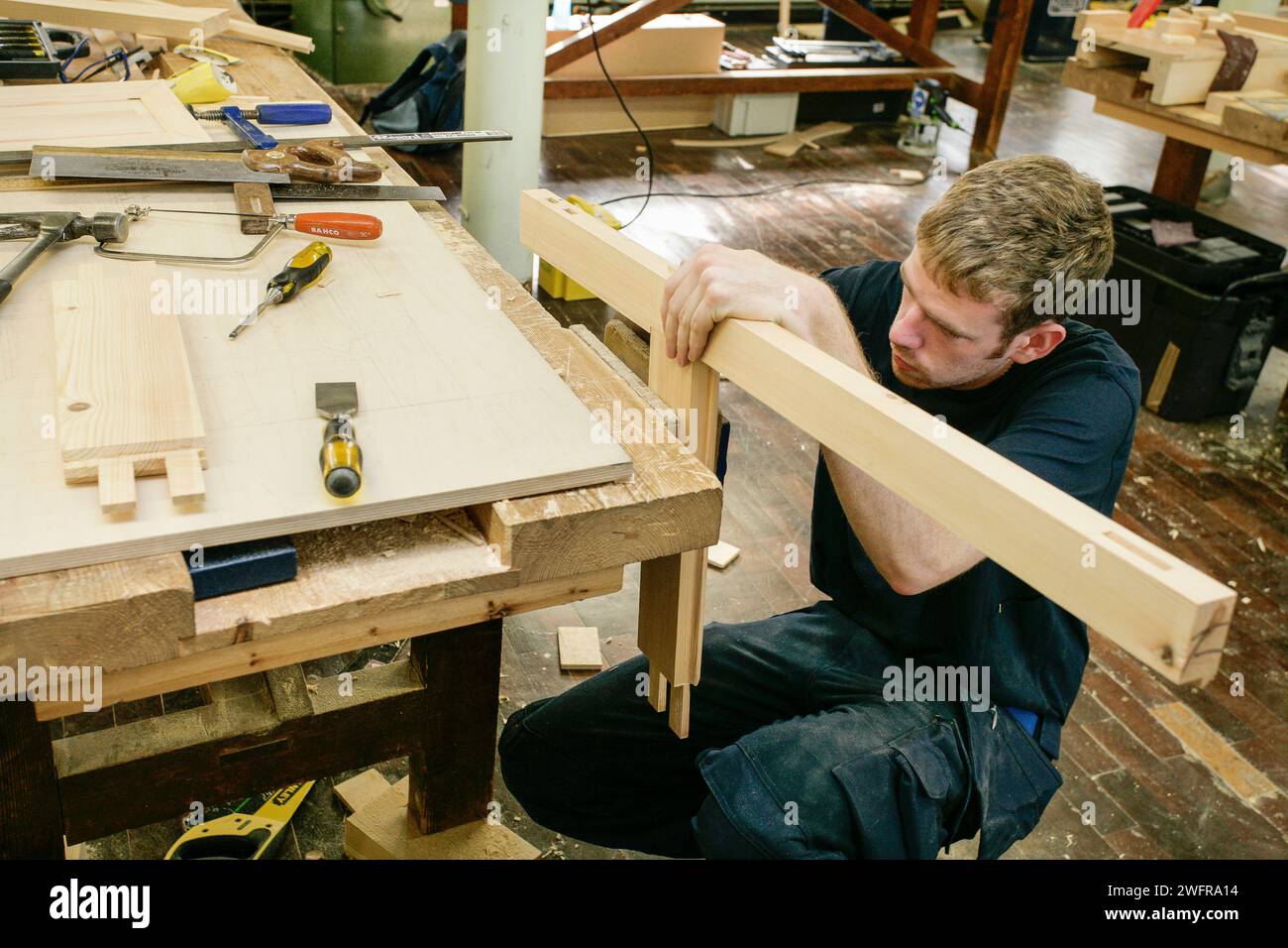 Apprentice joiner hi-res stock photography and images - Alamy