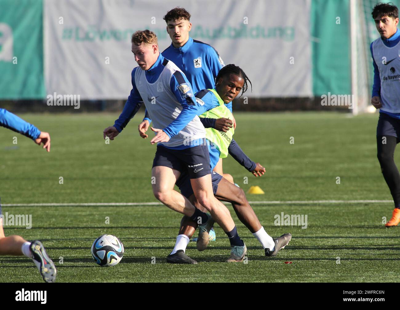 München, Deutschland 31. Januar 2024: Fussball, Herren, 3.Liga, Saison 2023/2024, TSV 1860 ...