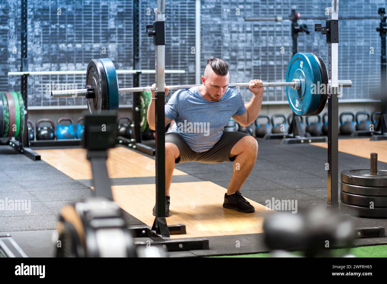 Squat structure hi-res stock photography and images - Alamy