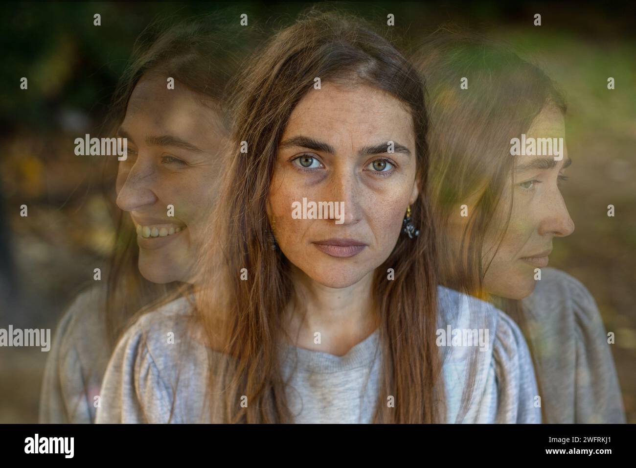 Various reactions hi-res stock photography and images - Alamy