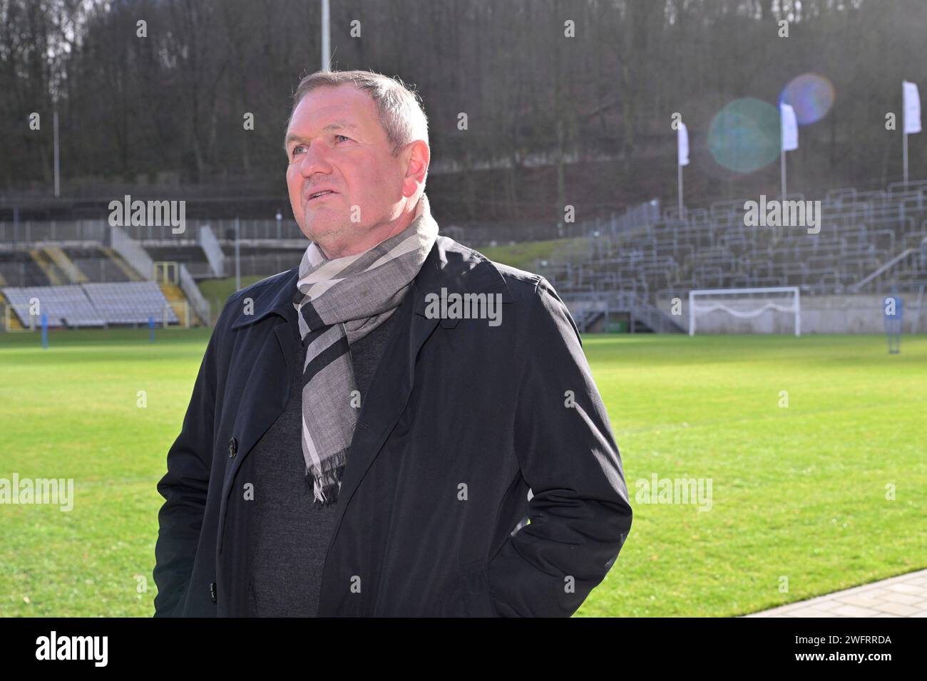 01.02.2024, Wuppertal, Stadion am Zoo, GER, UEFA - EURO 2024, Delegation Slowennien im Bild ...