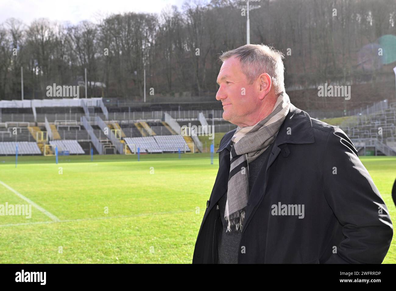 01.02.2024, Wuppertal, Stadion am Zoo, GER, UEFA - EURO 2024, Delegation Slowennien im Bild ...