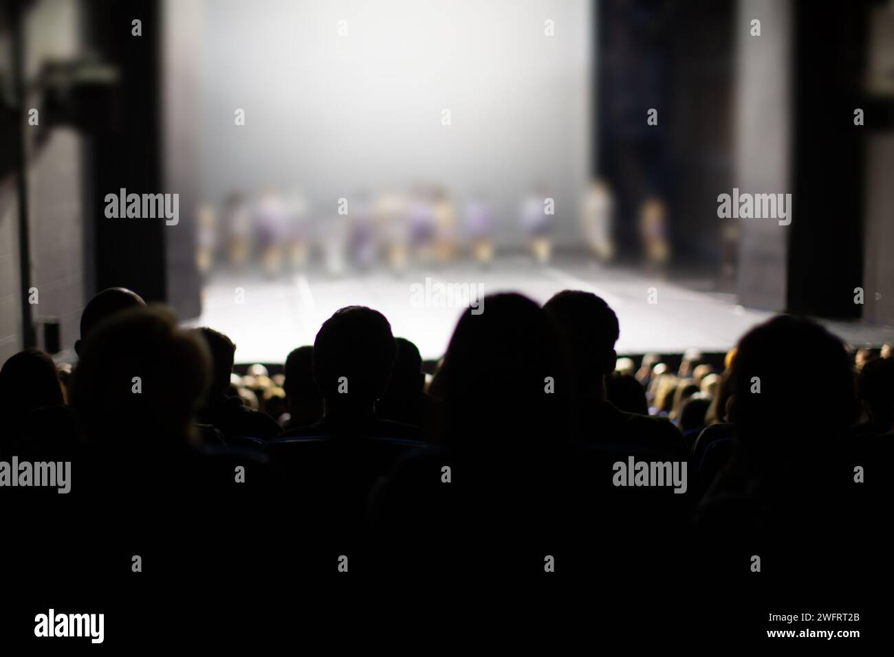audience watching a theater performance Stock Photo - Alamy