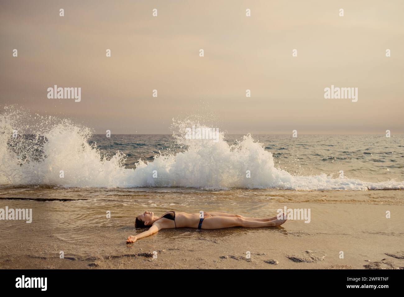 Laid back setting hi-res stock photography and images - Alamy