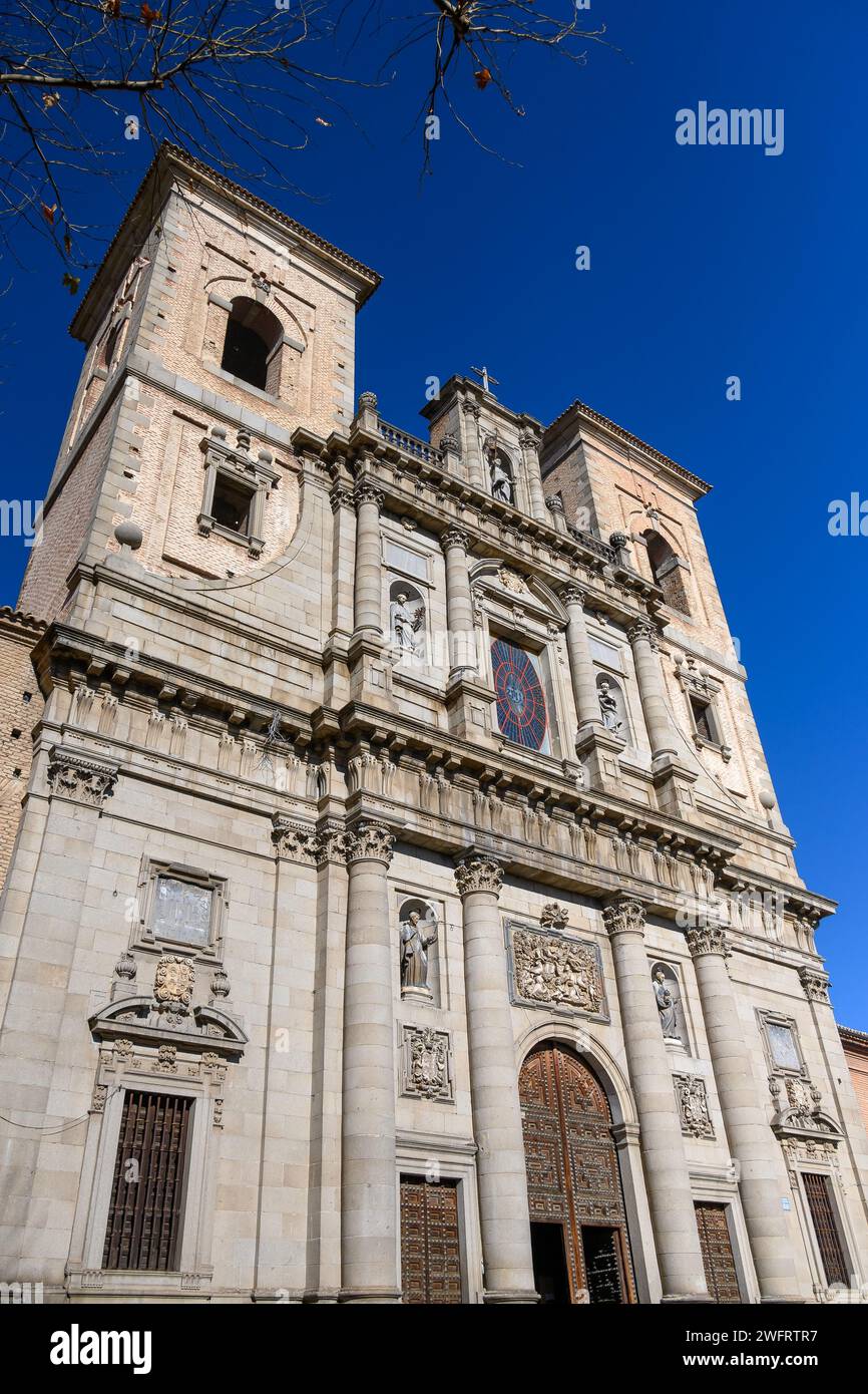 medieval catholic church in toledo, spain Stock Photo - Alamy