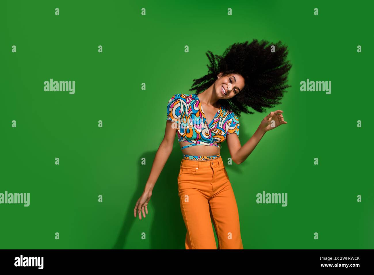 Photo of student young girl clubbing have free time to spend it in ...
