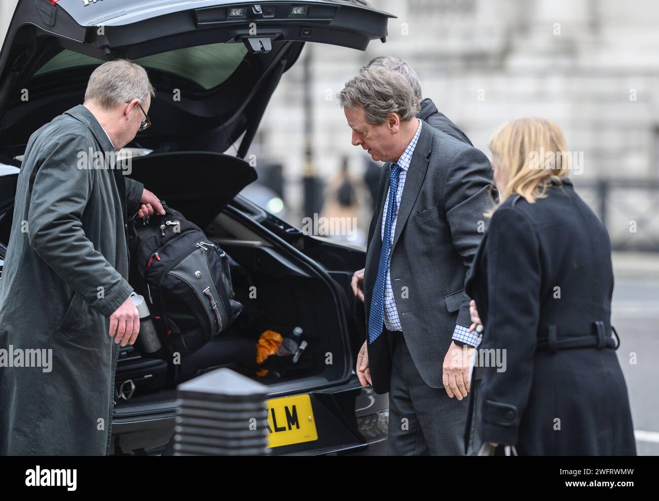 2024 loading hi-res stock photography and images - Alamy