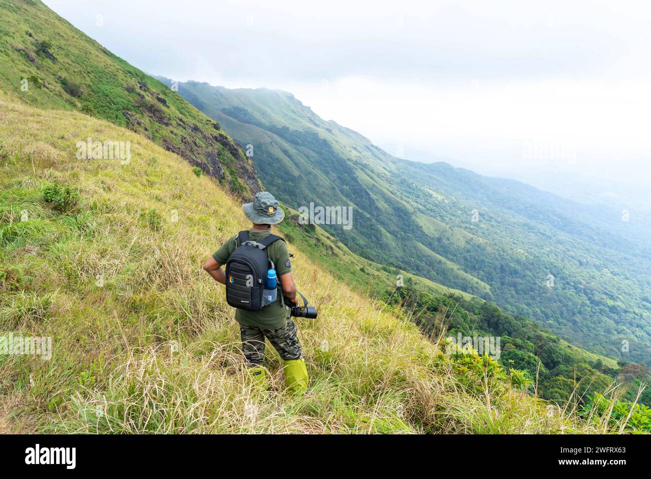 Photographer Mountain Trekking in Waynad wild life Sanctuary. 07 ...