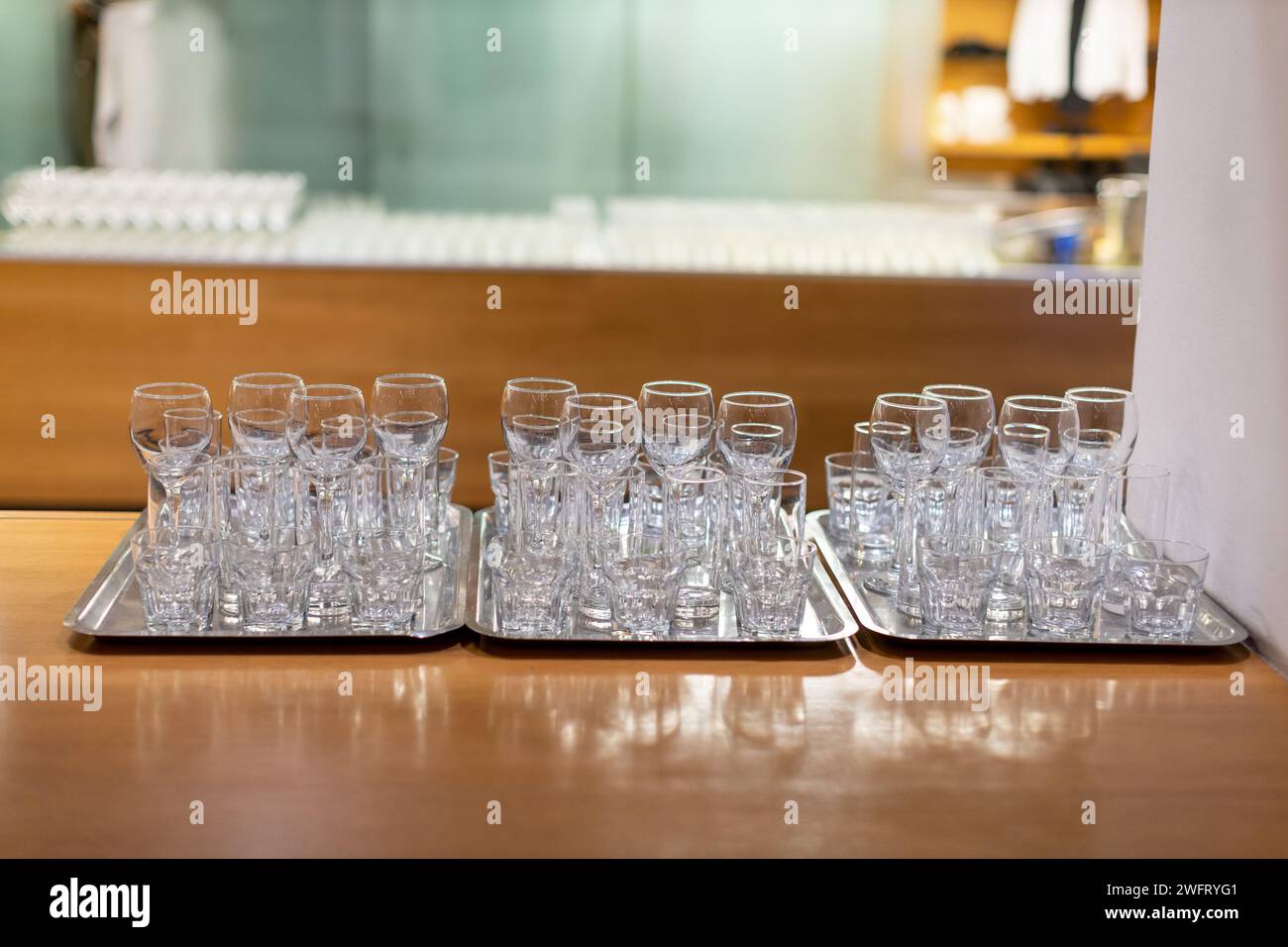 Metal water trays hi-res stock photography and images - Alamy