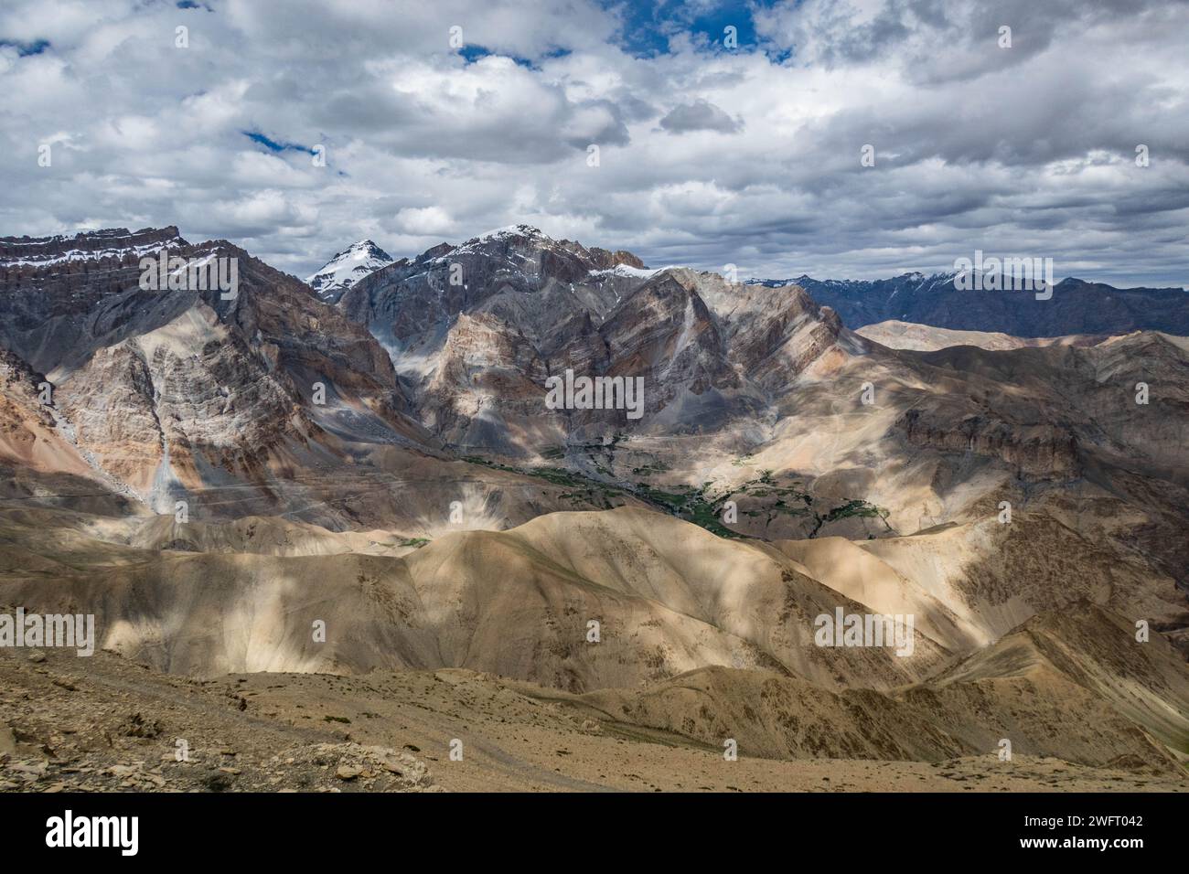 View of the oasis of Lingshed on the trans-Zanskar trek, Ladakh, India ...