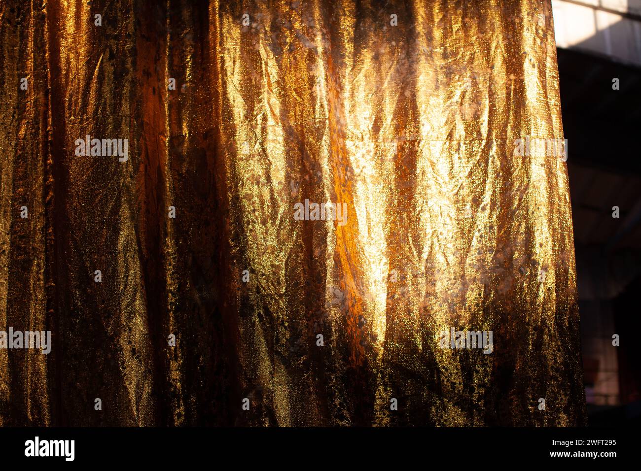 Curtain stage reflective hi-res stock photography and images - Alamy